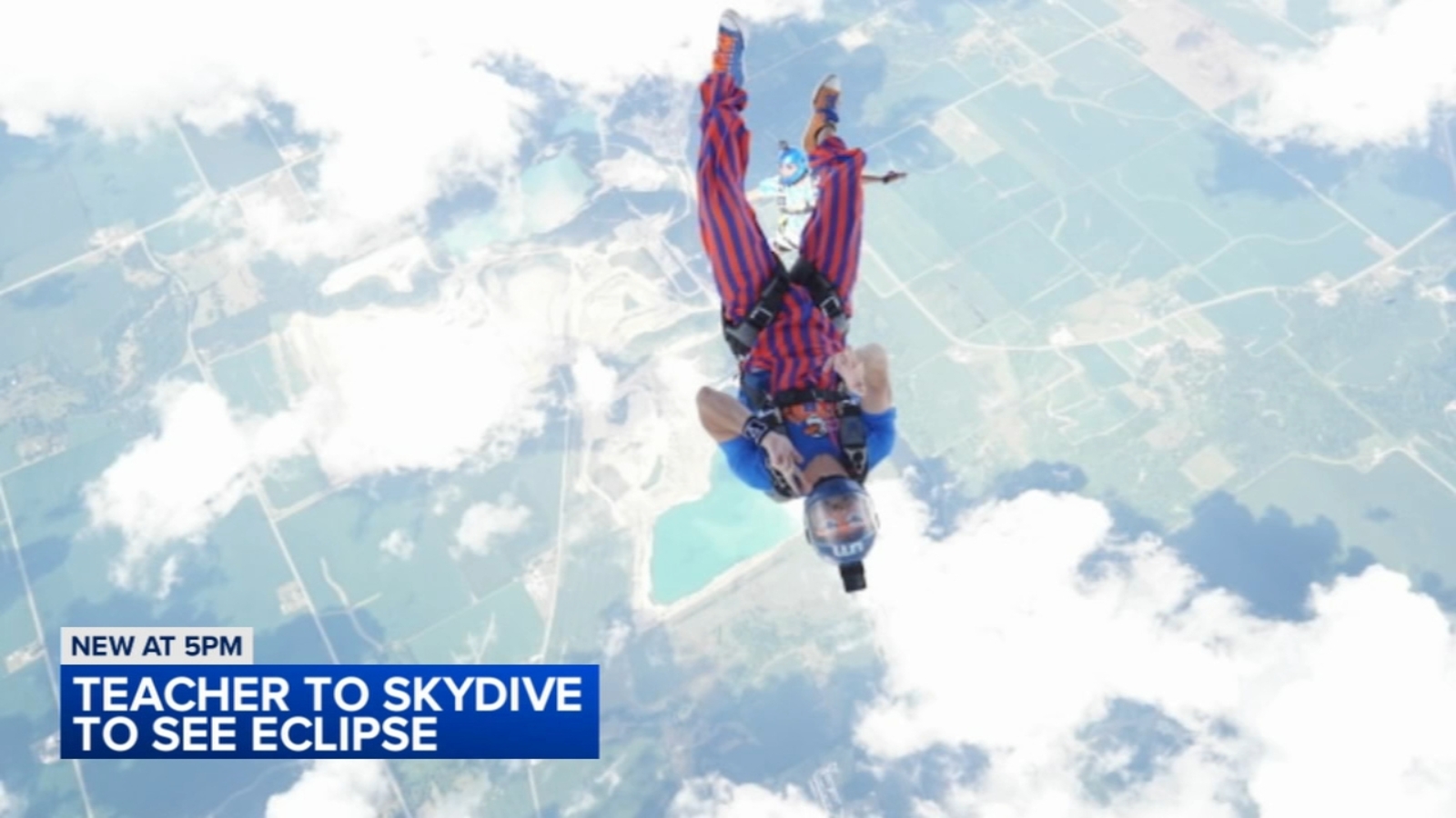 Hoffman Estates High School astronomy teacher Tyler Michie to skydive ...