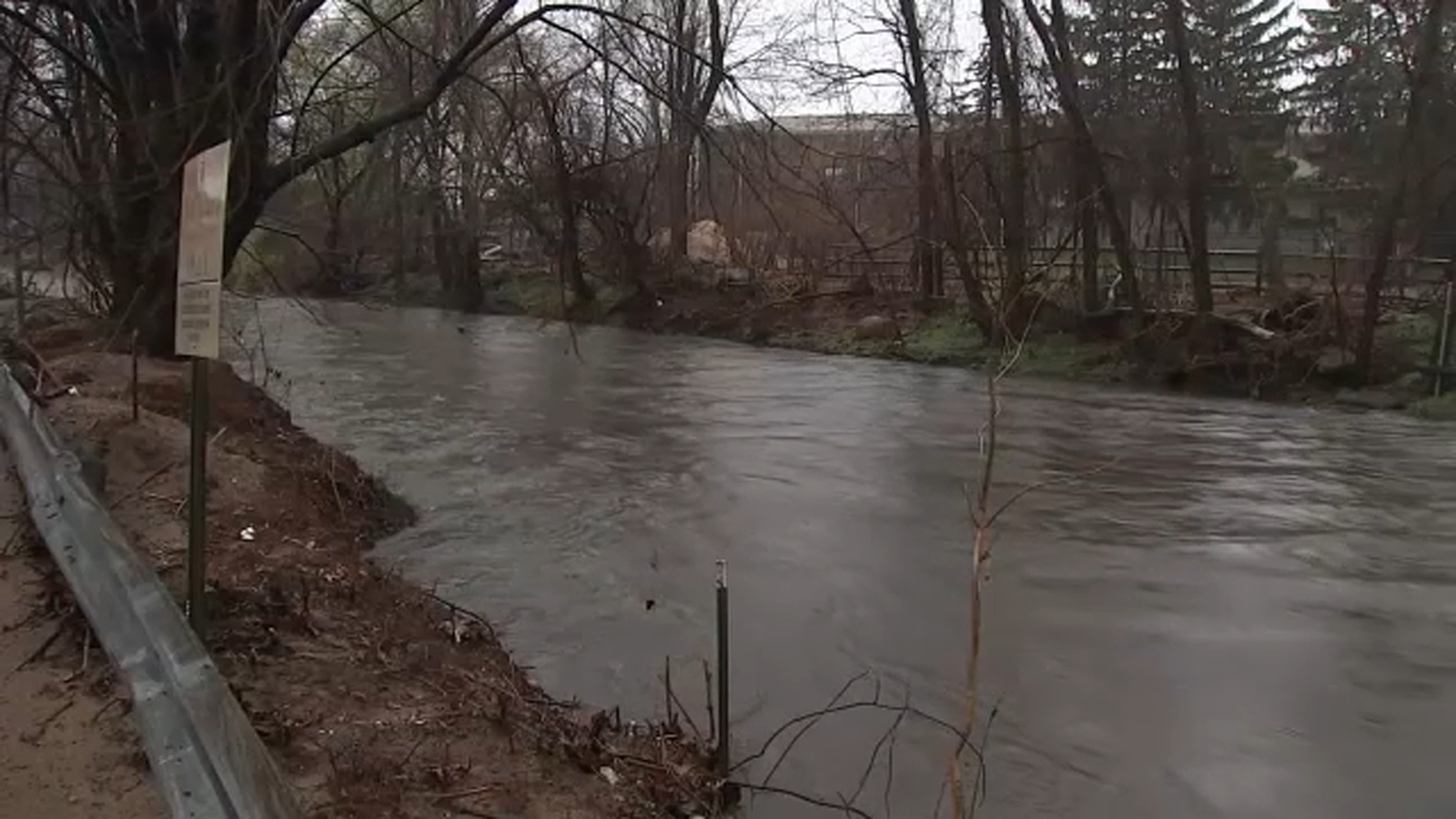 Extra Time: Heavy downpours and strong winds pummel New York City, Tri ...