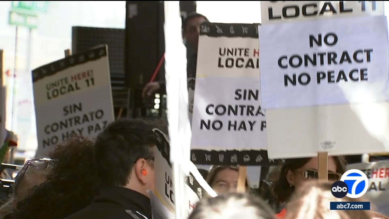 Senator Bernie Sanders joins picketers outside downtown LA hotel - ABC7 ...