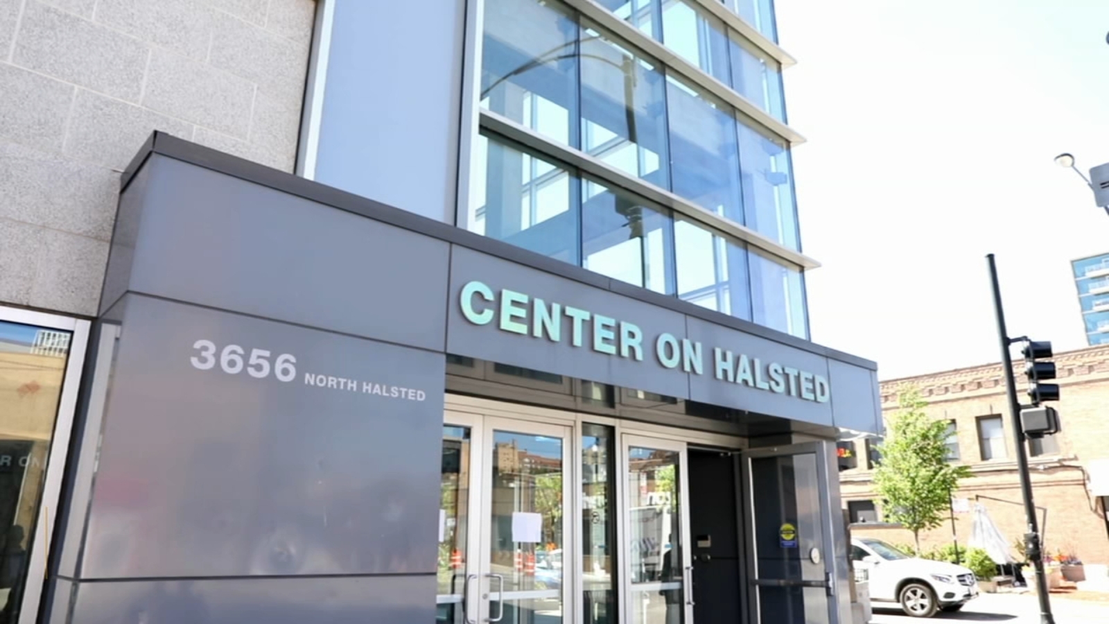 Joli Robinson 1st woman to lead Center on Halsted, which helps LGBTQ ...