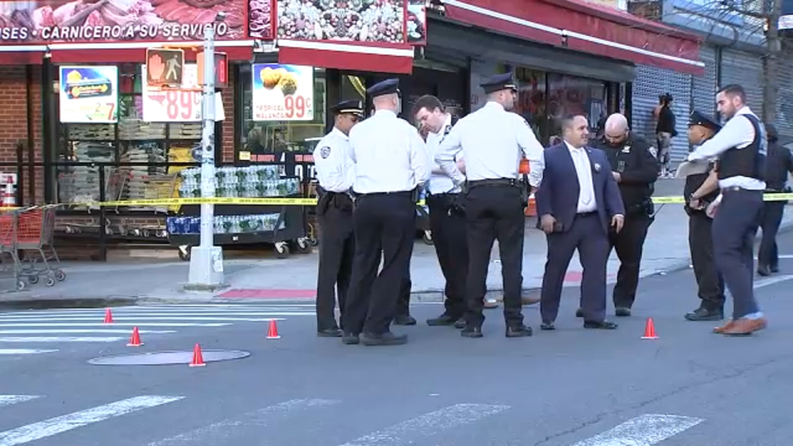 Bronx shooting: 4 people shot in the Mount Eden section, police say ...