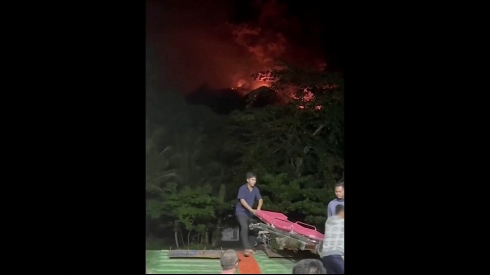 Indonesia issues tsunami alert as Mount Ruang volcano erupts on remote ...