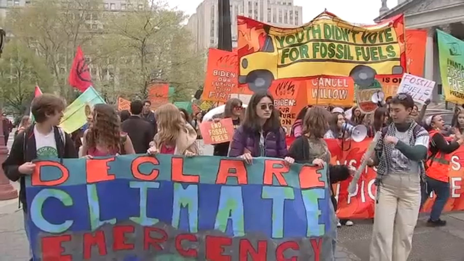 Earth Day Walkout: NYC high school students organize mass protest in ...