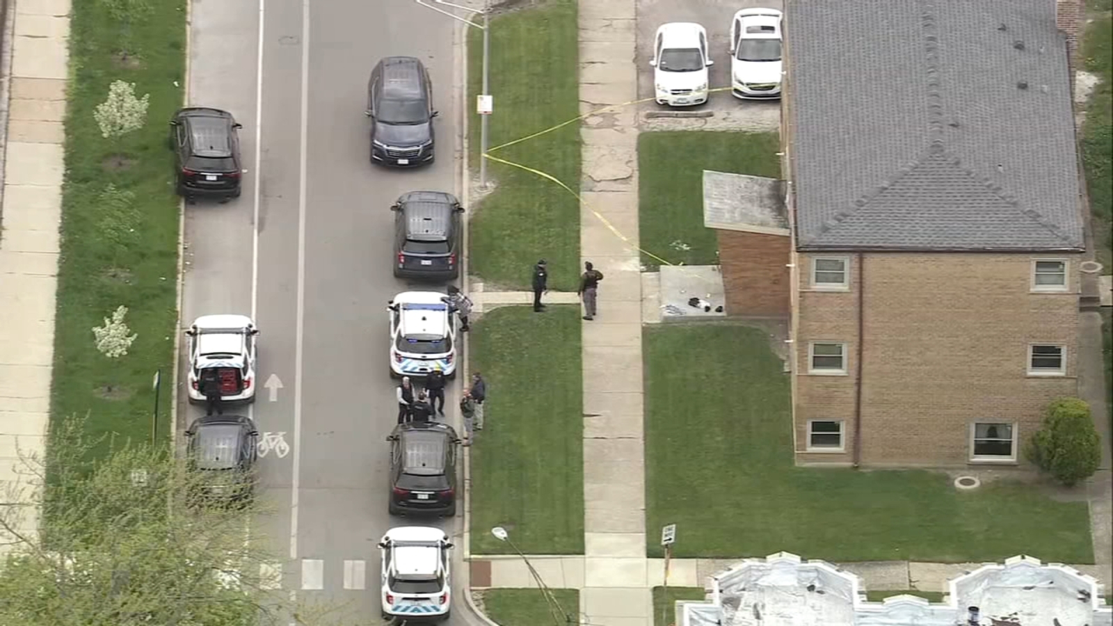 Auburn Gresham, Chicago shooting today: Home invasion suspect shot in ...