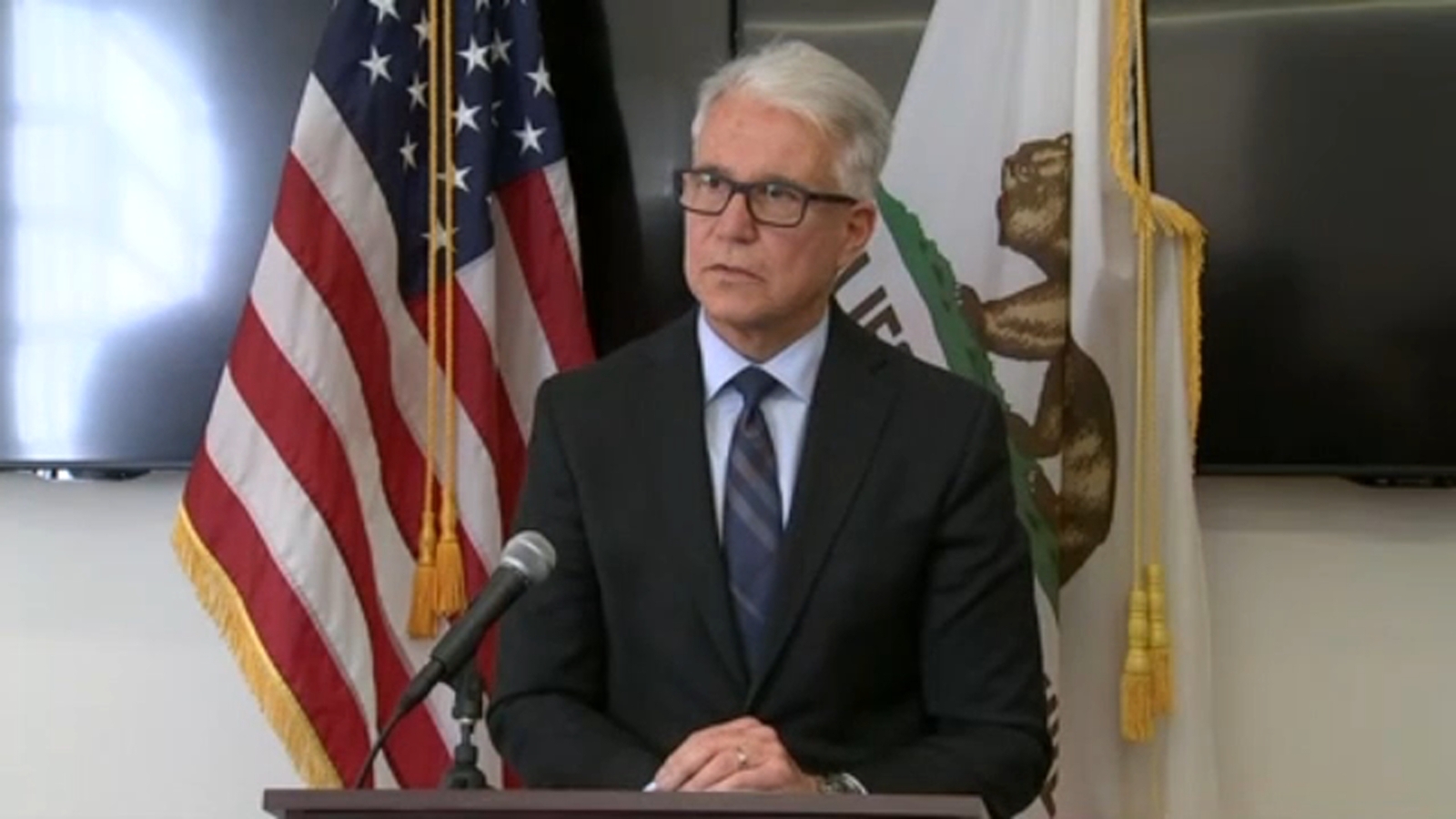 El intruso de la Casa Getty buscaba a la alcaldesa Karen Bass, según el ...