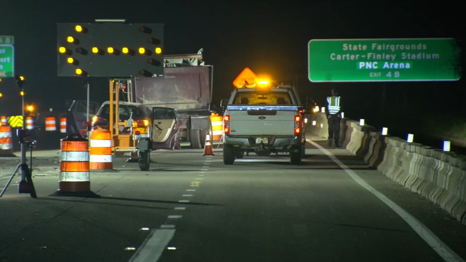 Crash closes I-440 west between Lake Boone Trail and Wade Avenue ...
