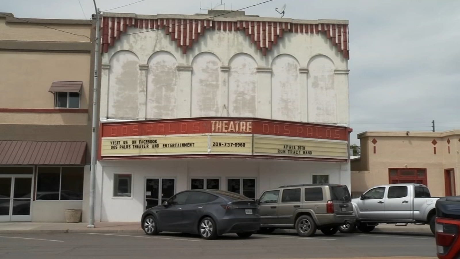 Couple breathing new life into historic Dos Palos Theater - ABC30 Fresno