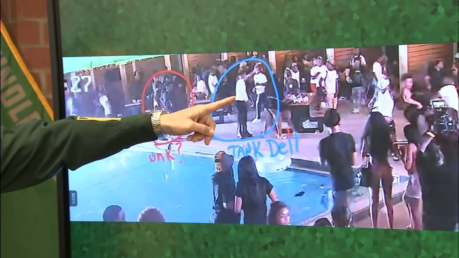 Tank Dell: Houston Texans wide receiver stood between 2 gunmen when ...