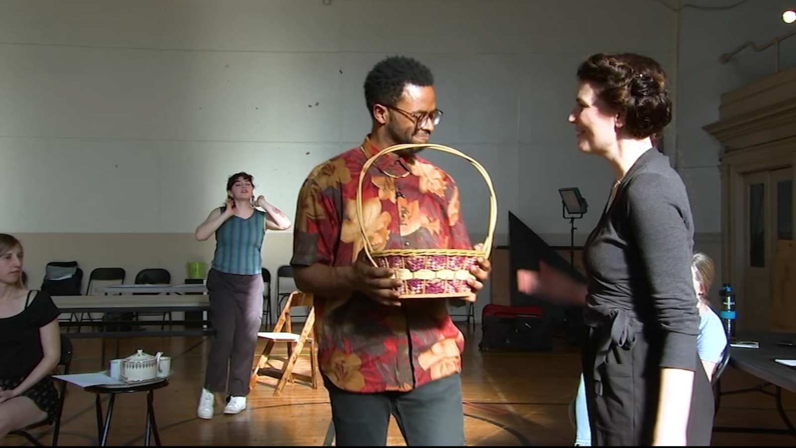 Philadelphia Artists' Collective performs 'Children of the Sun' at the ...