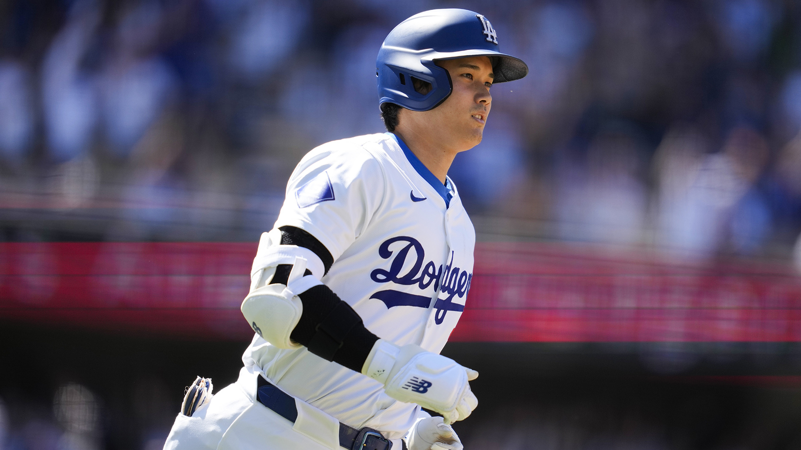 Los Angeles Dodgers Shohei Ohtani named National League Player of the ...