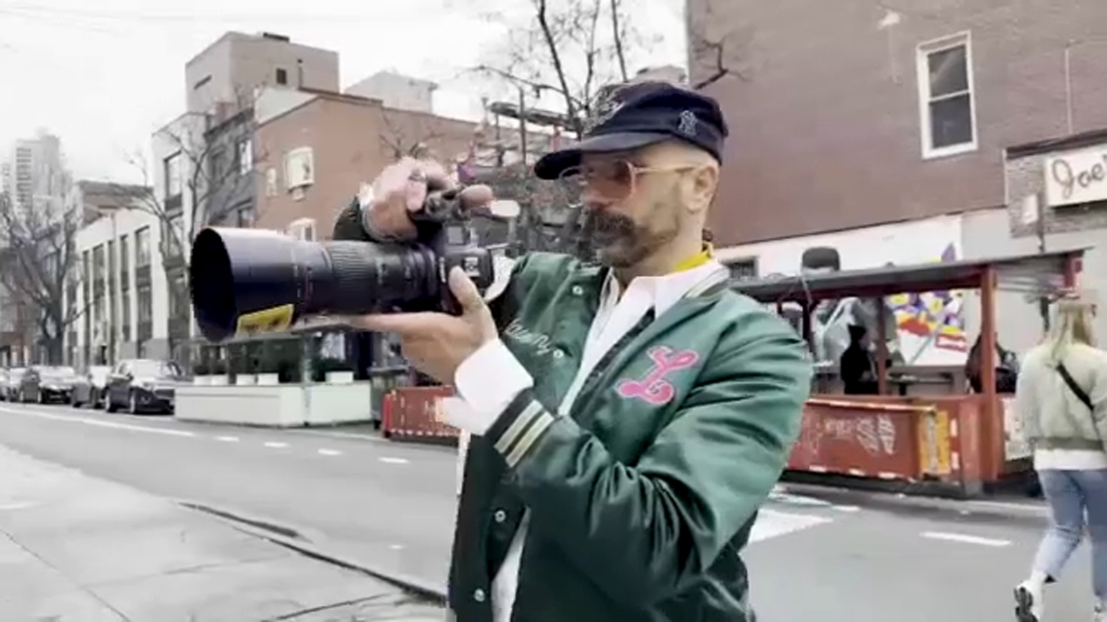 The People's Paparazzi: Johnny Cirillo's 'Watching New York: Street ...