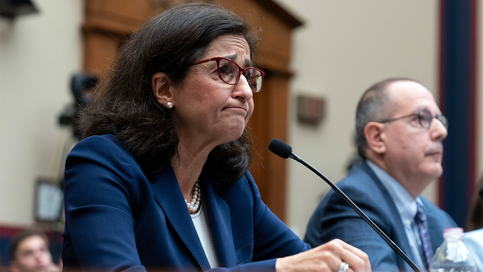 Columbia University professors pass no-confidence resolution against ...