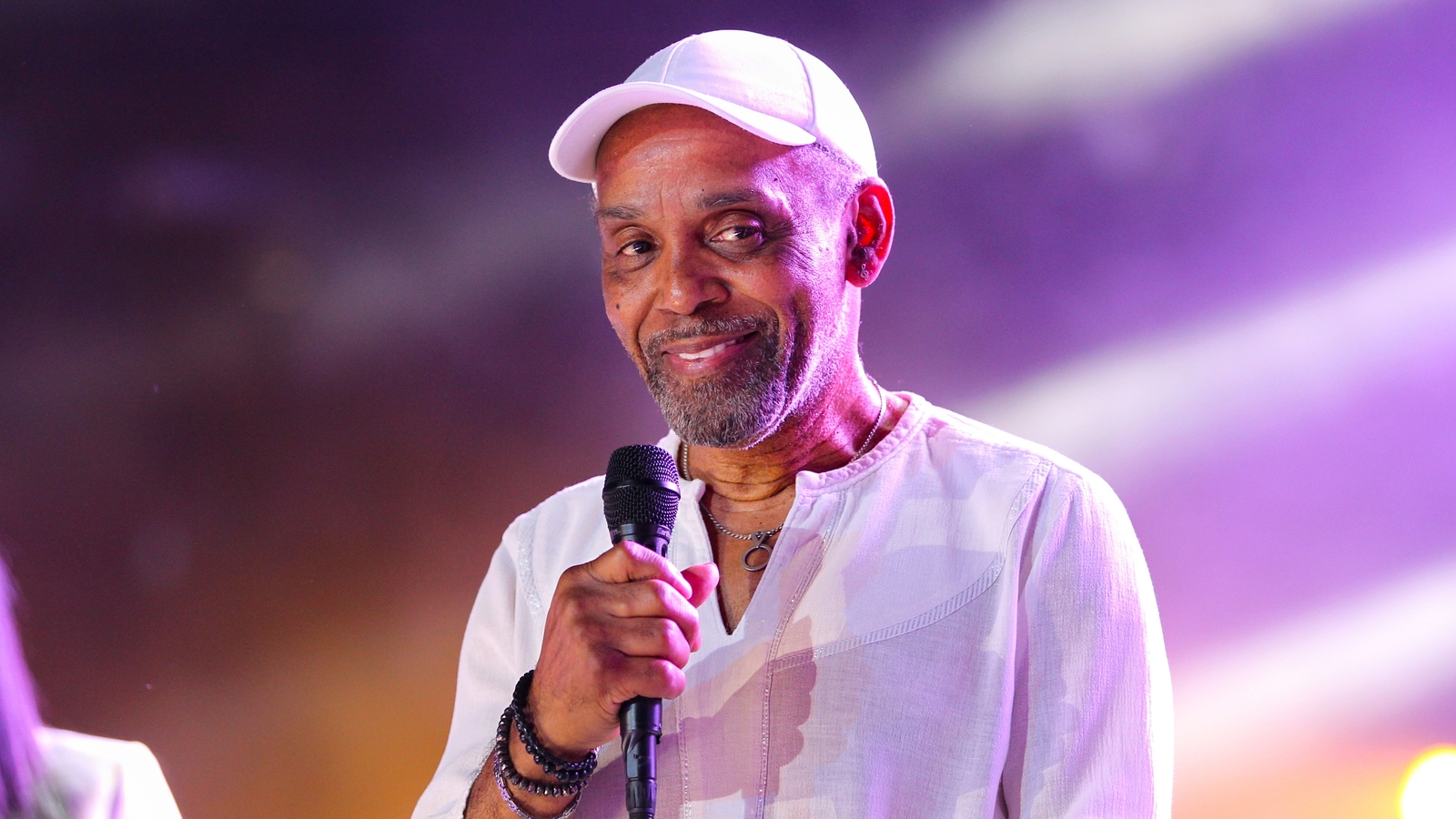Germantown street renamed 'Frankie Beverly Way' in honor of ...