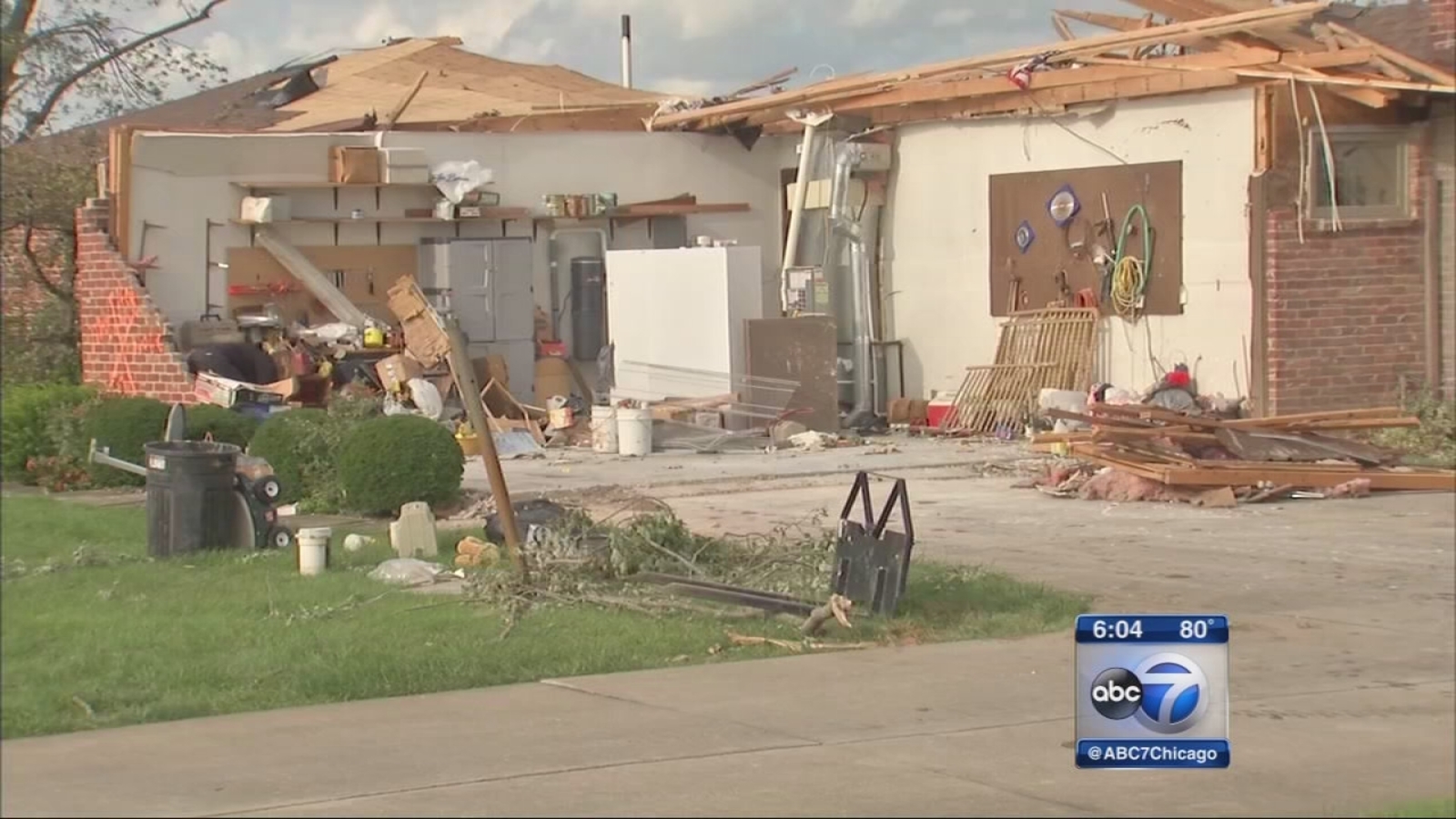 Residents clean up after tornadoes cause damage in Indiana, Ohio - ABC7 ... Residents clean up after tornadoes cause damage in Indiana, Ohio - ABC7 ...