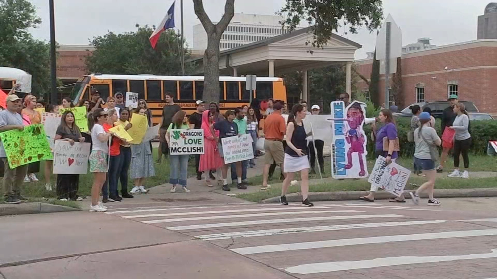 HISD protests: Parents gather outside Herod Elementary School in ...
