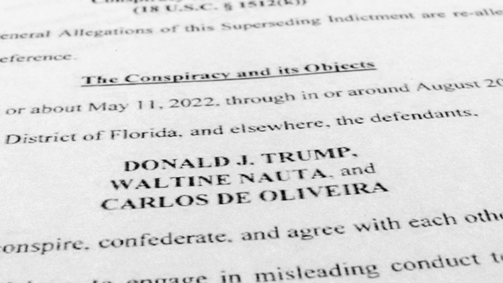 Classified docs hearing gets heated over charges against Donald Trump ...