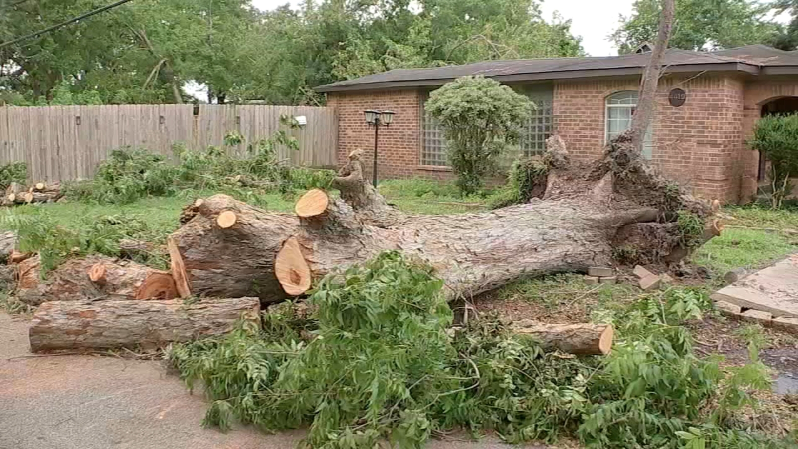 Houston storm recovery: Solid Waste Department urges residents to be ready for three passes of ...