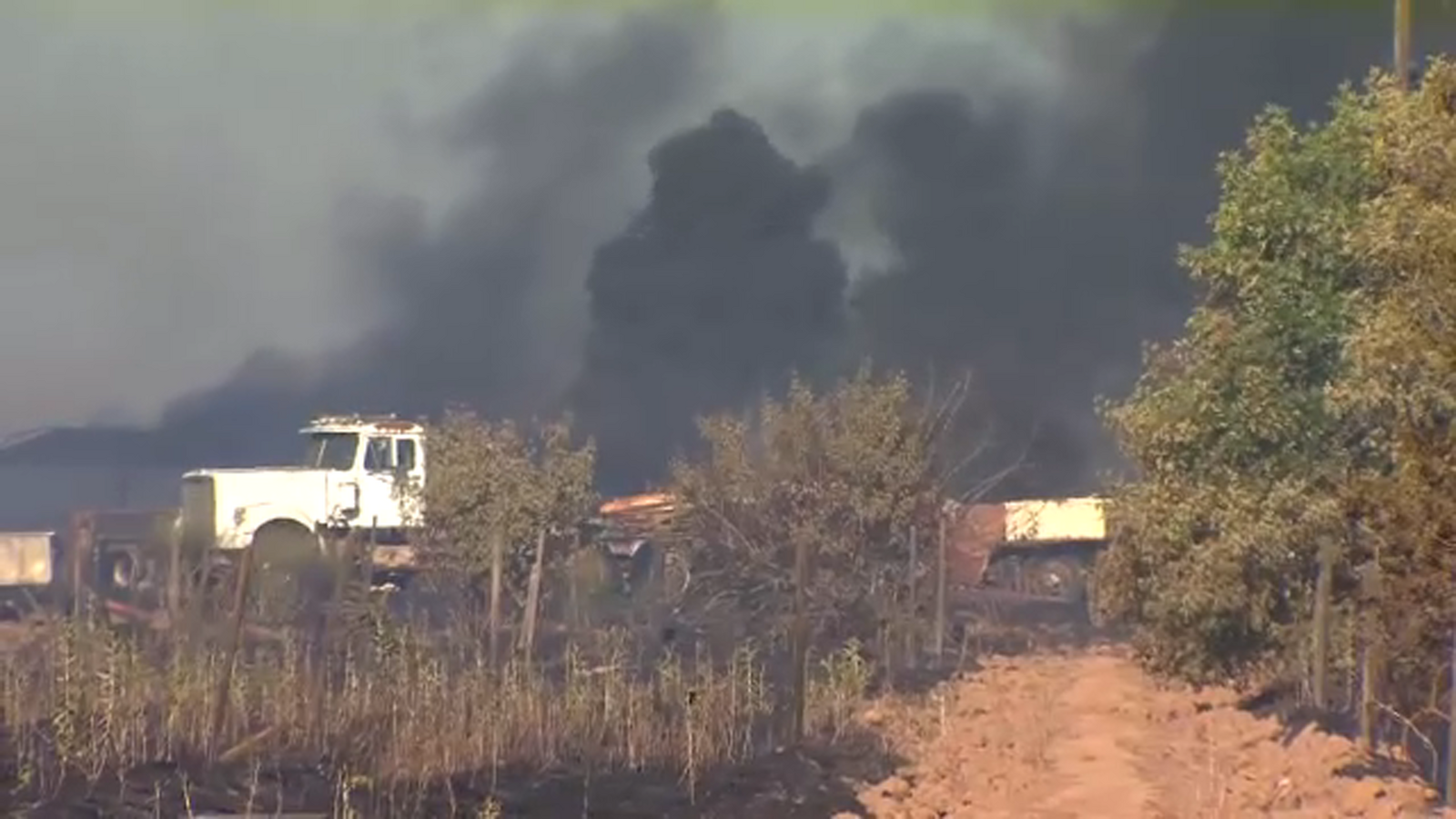 Firefighters battling structure fire in Madera County - ABC30 Fresno