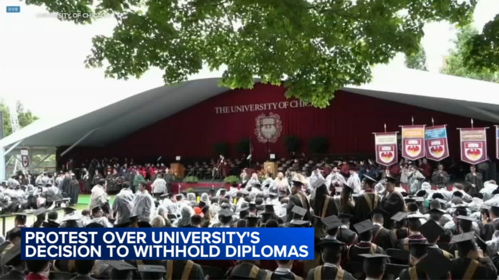 Convocation UChicago: Pro-Palestinian protest in Hyde Park clashes with ...