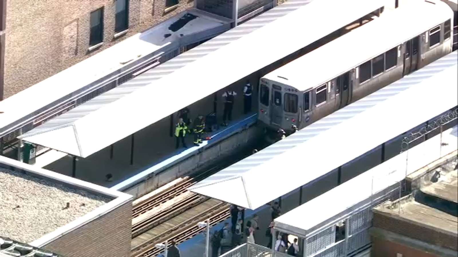 CTA Brown, Purple Line trains standing at Sedgwick near North Avenue in ...