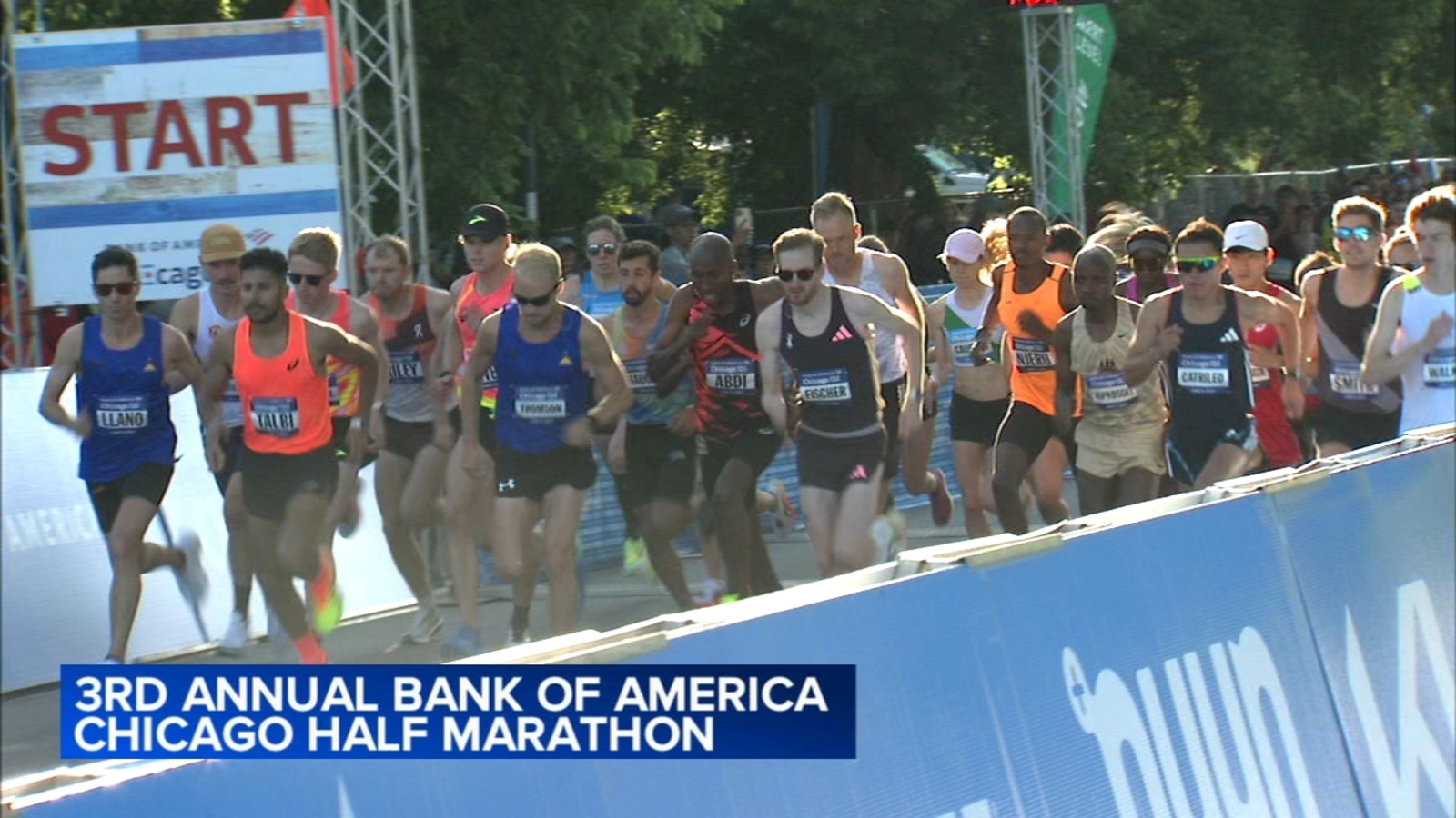 Thousands run through Chicago's Garfield Park in Bank of America 13.1 ...