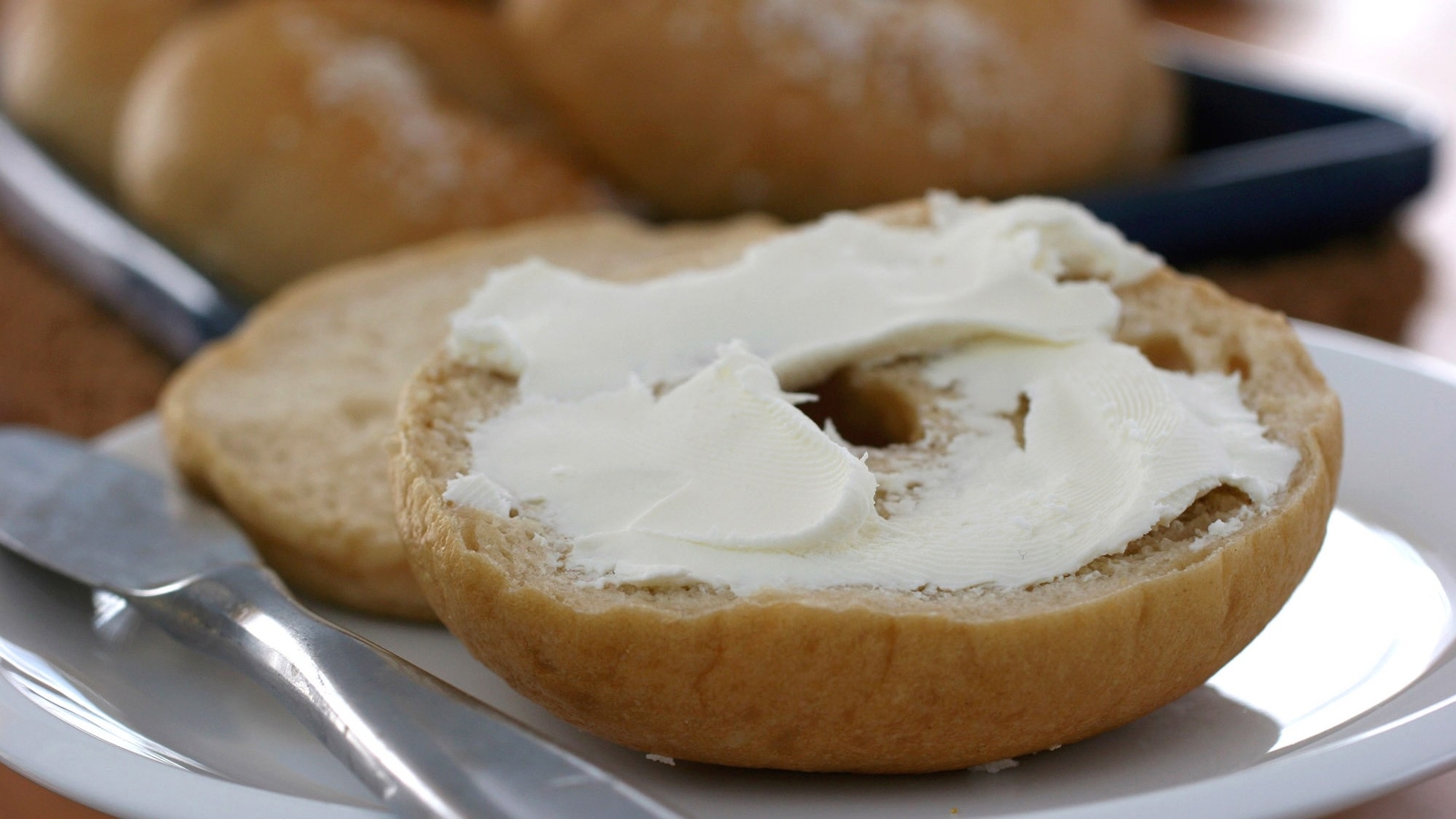 Cream cheese recall in Pennsylvania, New Jersey expanded as Tillamook ...