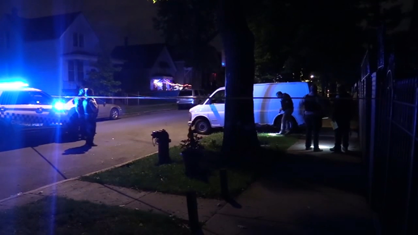 Chicago shooting: Boy, 14, critically wounded on Komensky Avenue in ...
