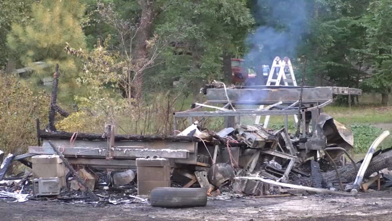 Cumberland County fire | 1 man seriously burned after RV trailer fire ...