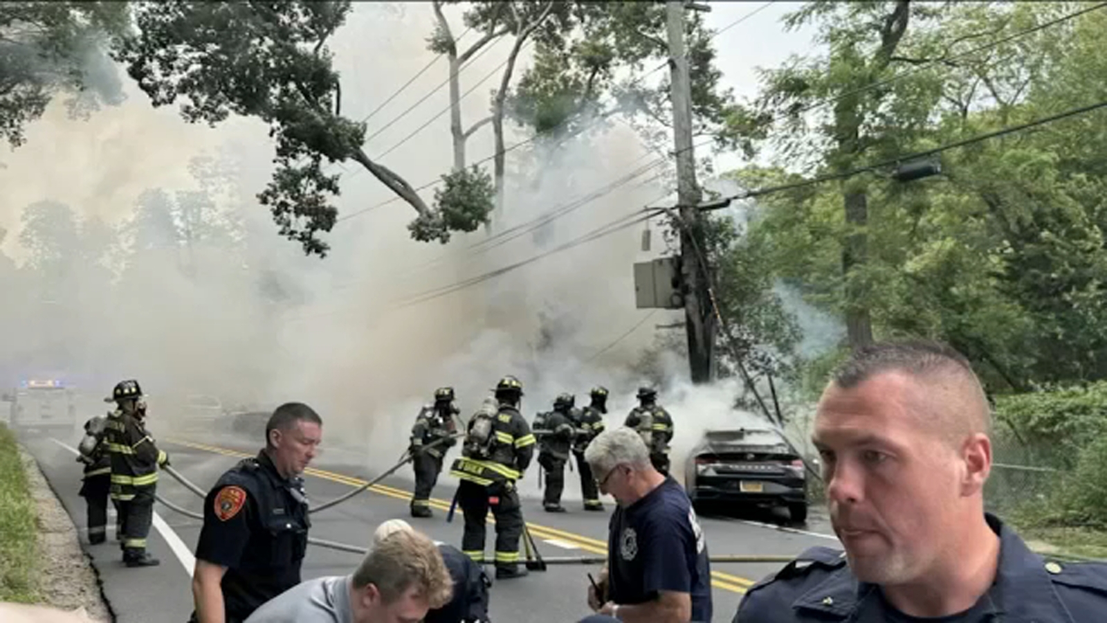 Suffolk County good Samaritans rescue woman from burning vehicle in ...