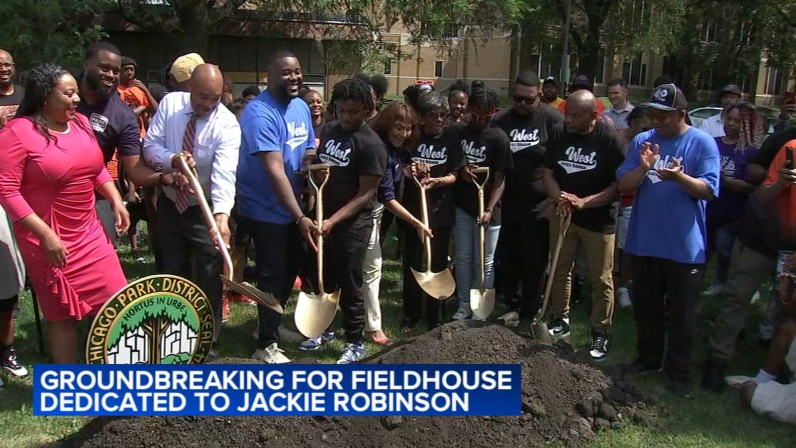 Groundbreaking ceremony held for Chicago Park District Jackie Robinson ...