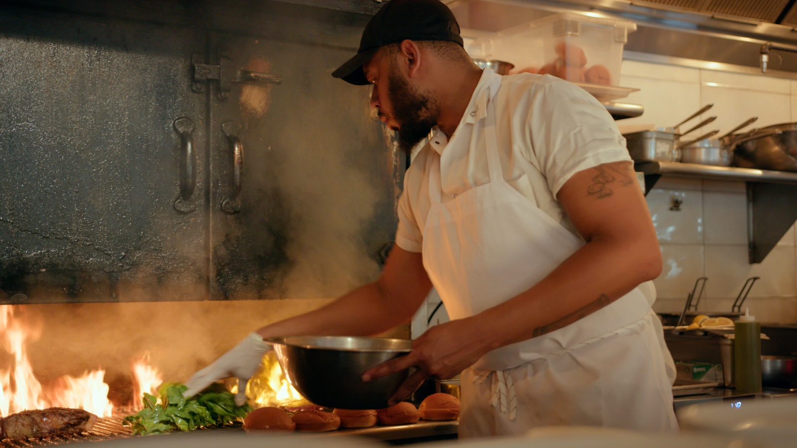 Why FX's 'The Bear' resonates with staff at beloved local restaurant ...