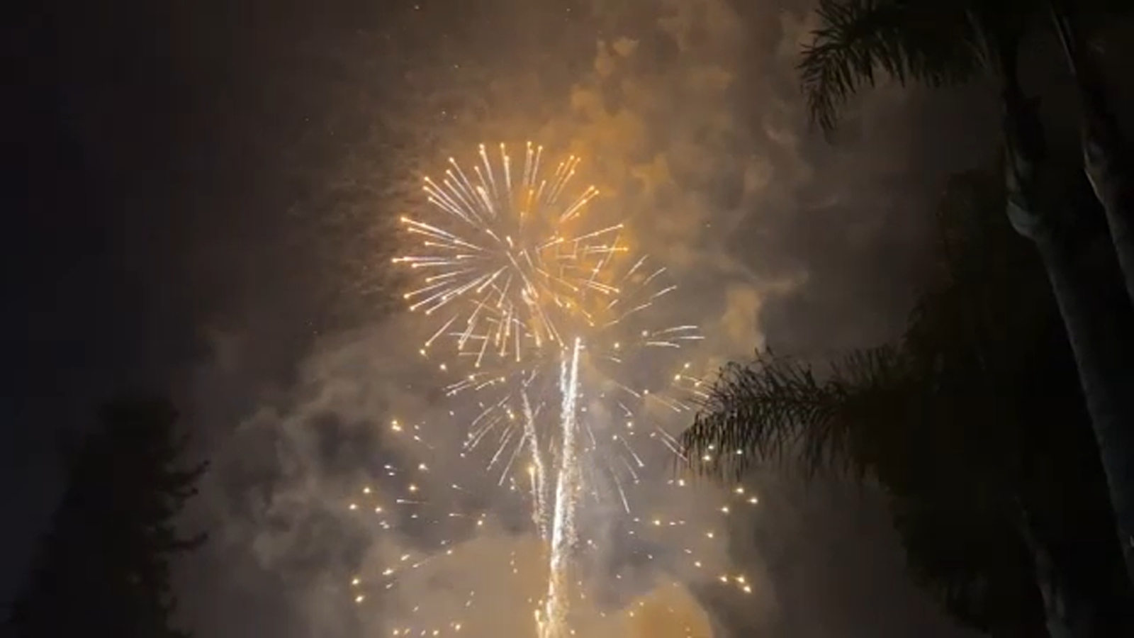 How 4th of July fireworks can impact Valley air quality - ABC30 Fresno