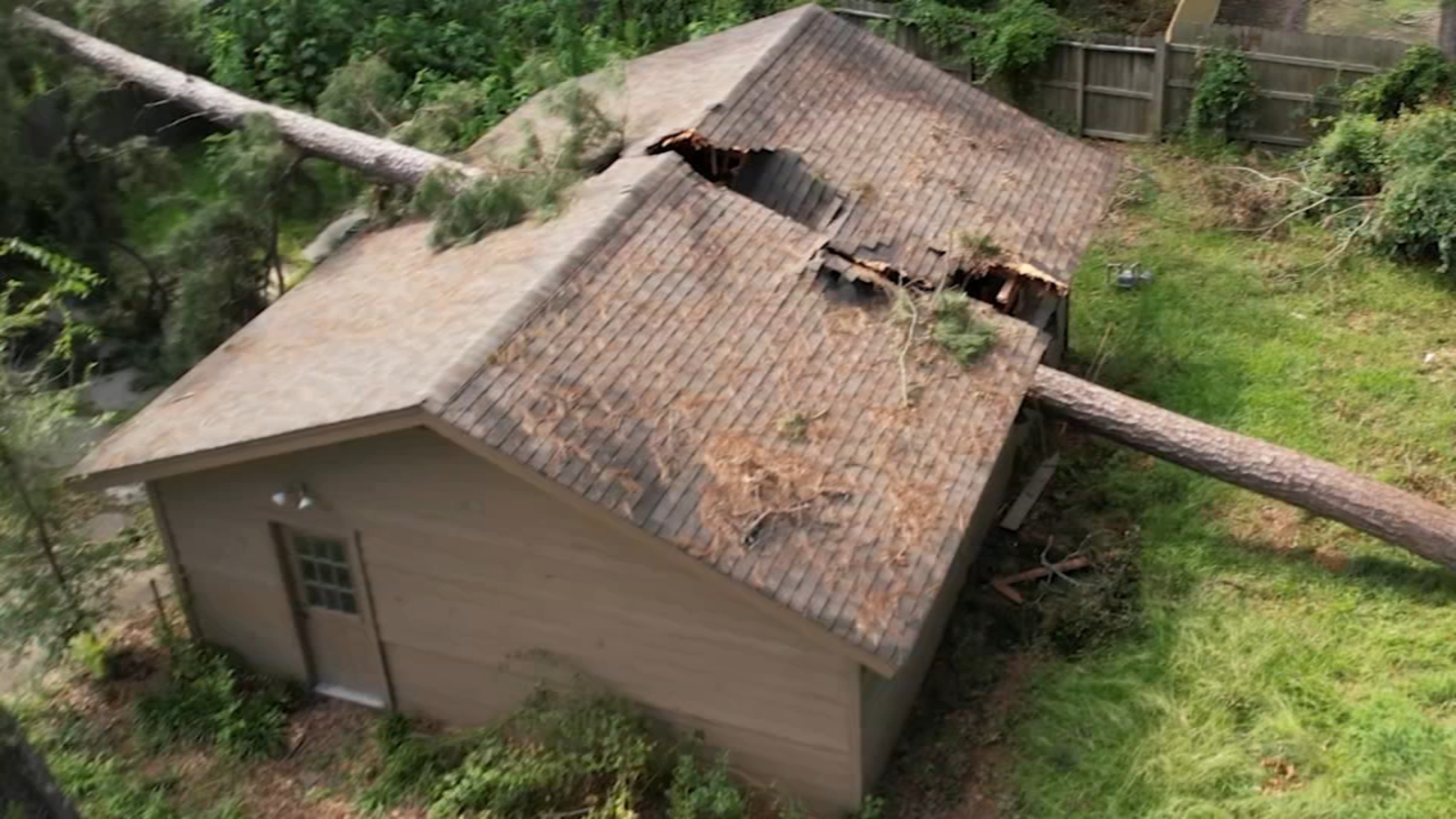 Hurricane Beryl snaps trees in Montgomery County's River Plantation ...