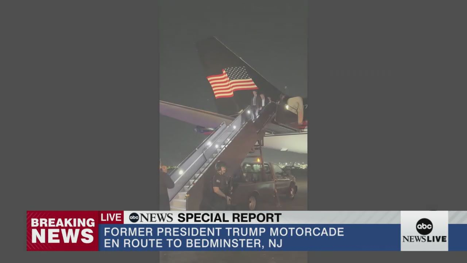 Trump's plane arrives at Newark Airport - ABC7 Los Angeles
