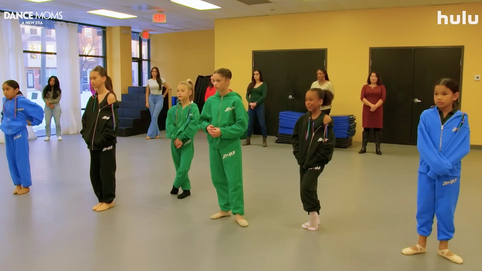 'Dance Moms: A New Era' shows the intense pressure young dancers face ...
