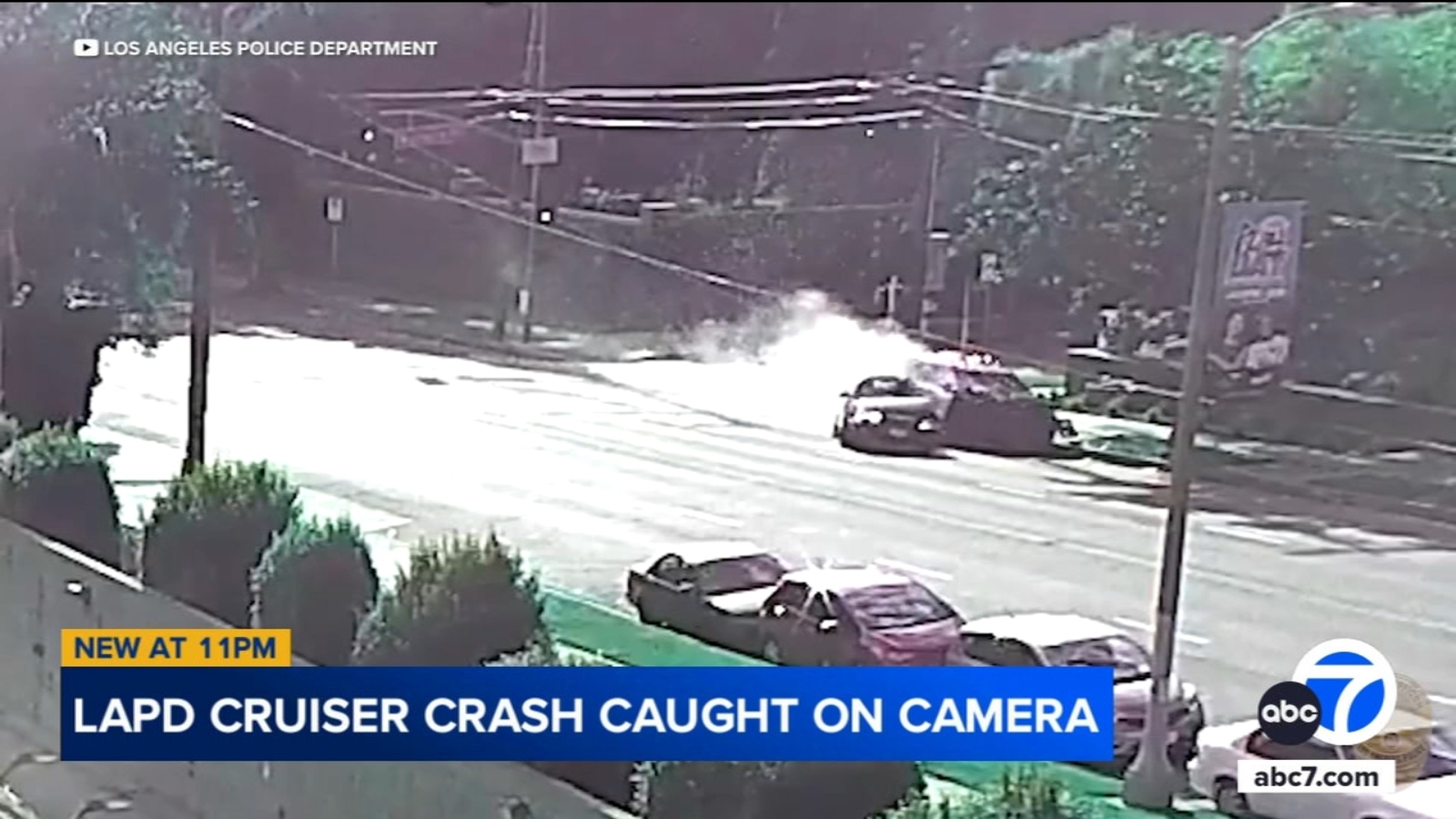 Video shows LAPD SUV smash into civilian car while rushing to incident ...