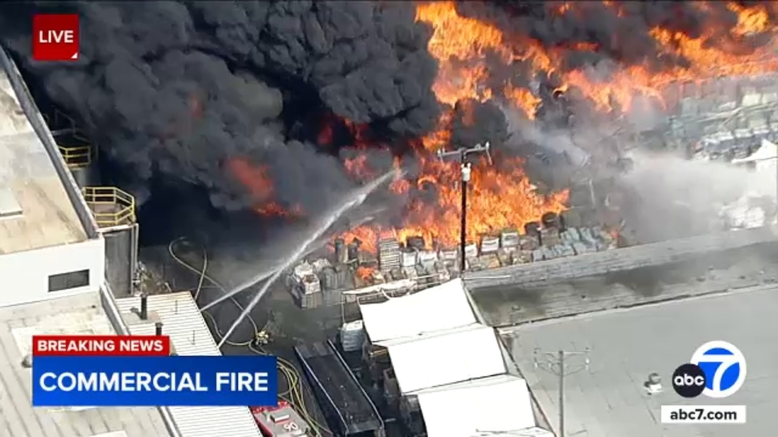 Rosemead pallet yard fire sending up thick plumes of black smoke ...