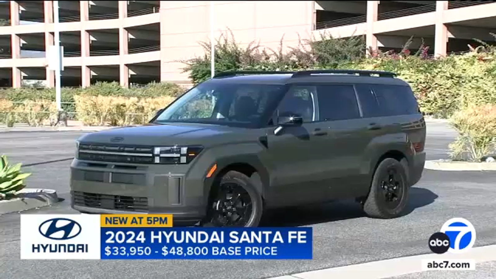 New Hyundai Santa Fe arrives with bold look, updated tech features ...