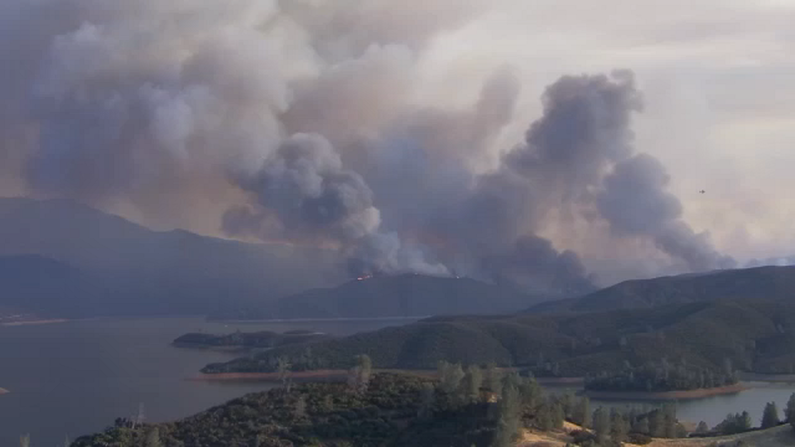Fast-moving Pedro Fire forcing evacuation orders, warnings in Mariposa County - ABC30 Fresno