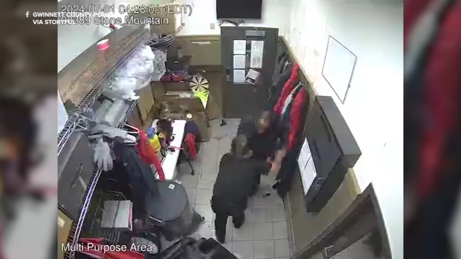 Video shows Chick-fil-A employee fight off armed robber in Stone ...