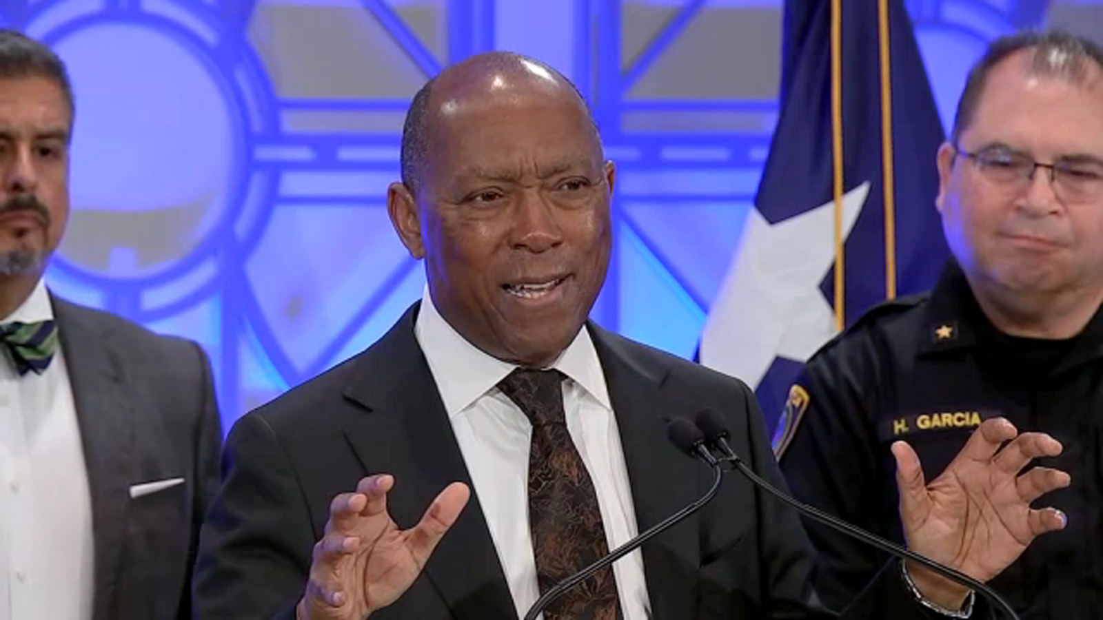 Former Houston Mayor Sylvester Turner, Amanda Edwards announce run for late Rep. Sheila Jackson ...
