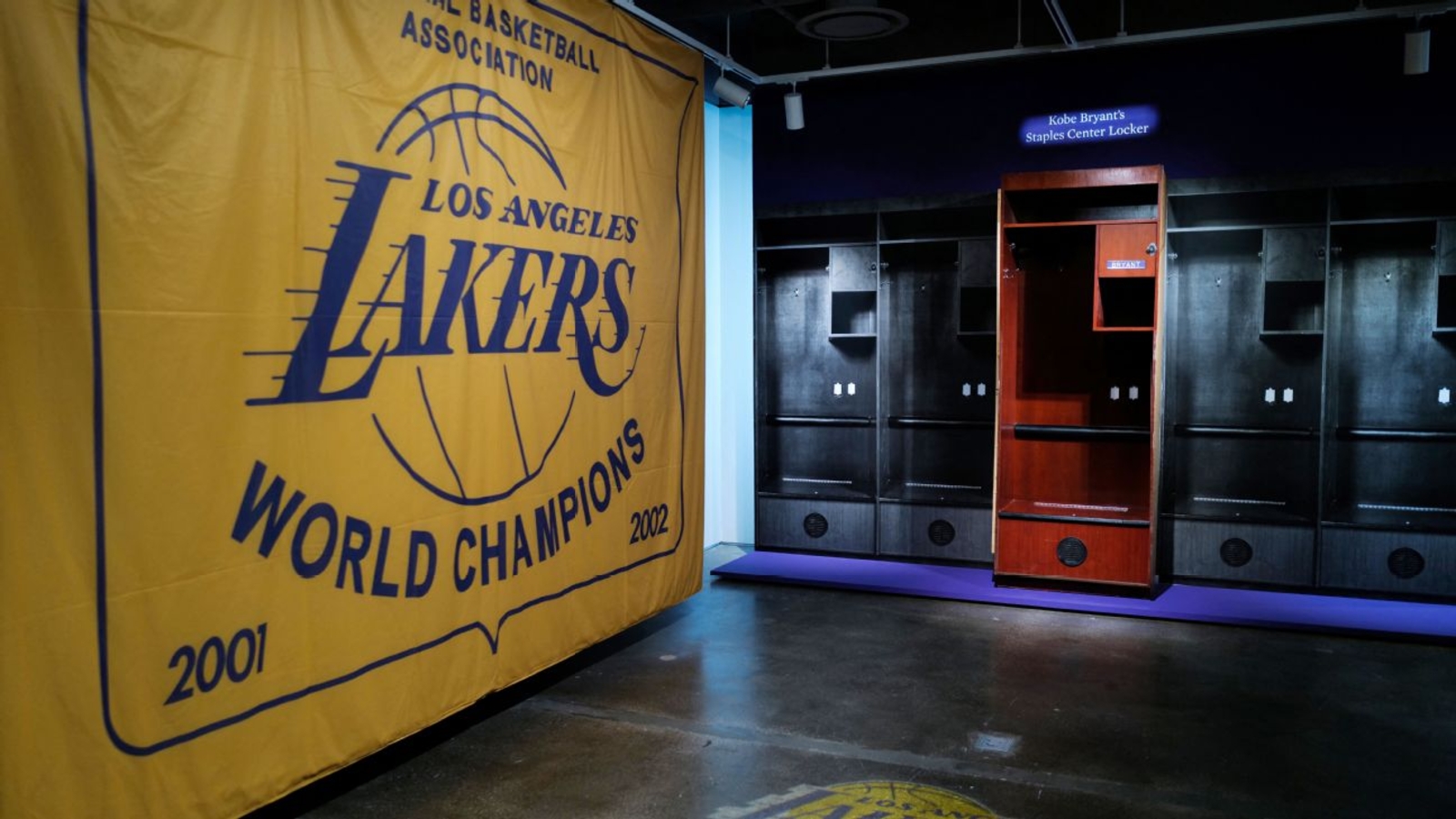 Kobe Bryant's Staples Center locker fetches record $2.9 million at ...