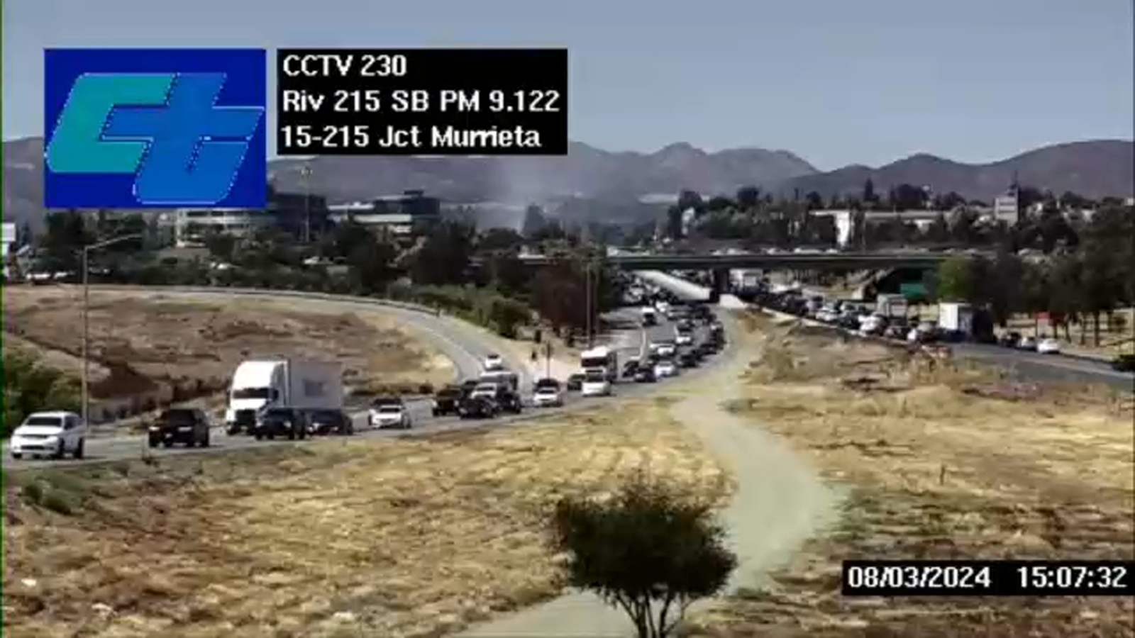 Large brush fire near 215 Freeway in Murrieta prompts evacuations ...