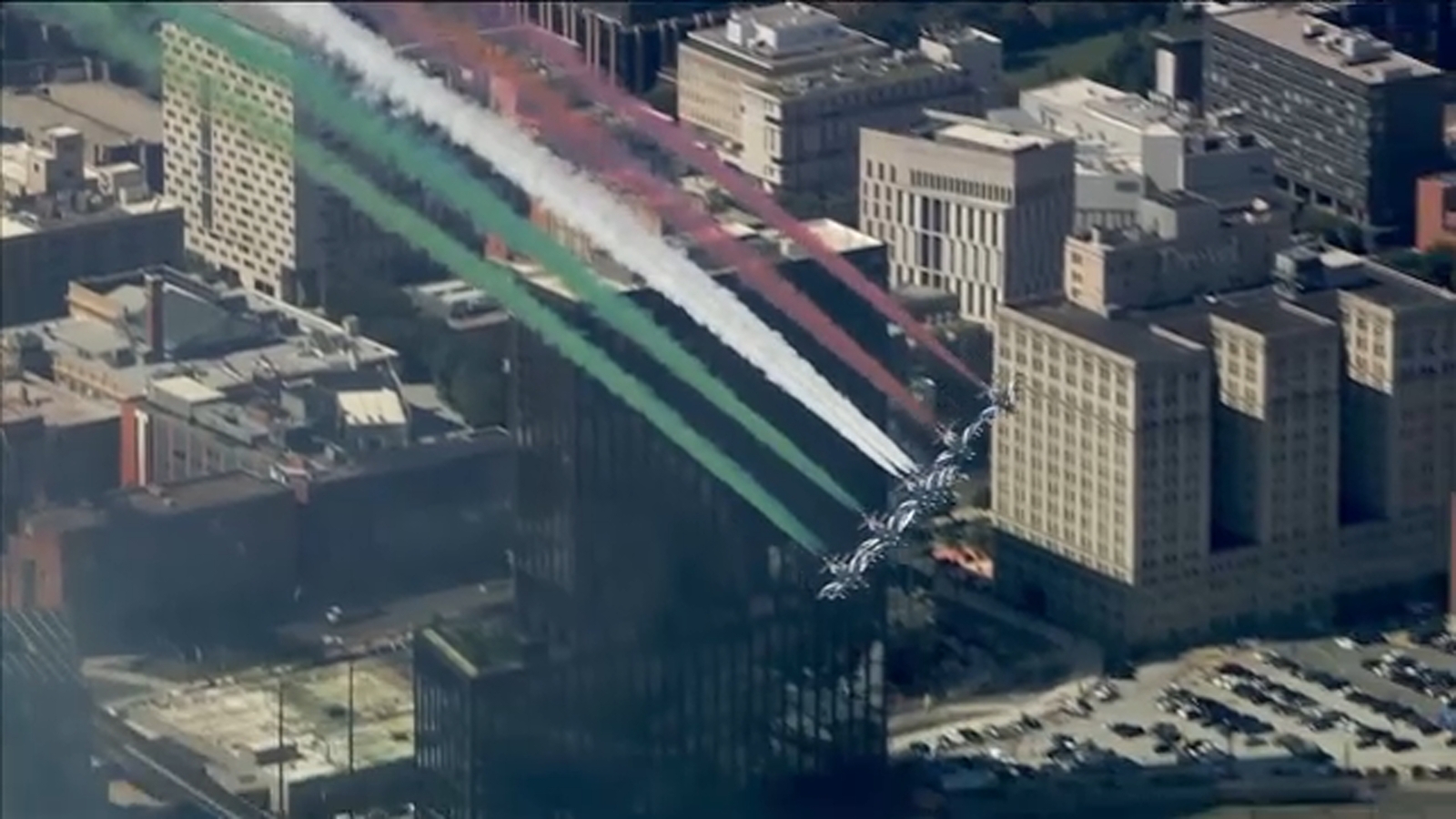 Frecce Tricolori: Italian Air Force jets conduct colorful flyover of ...