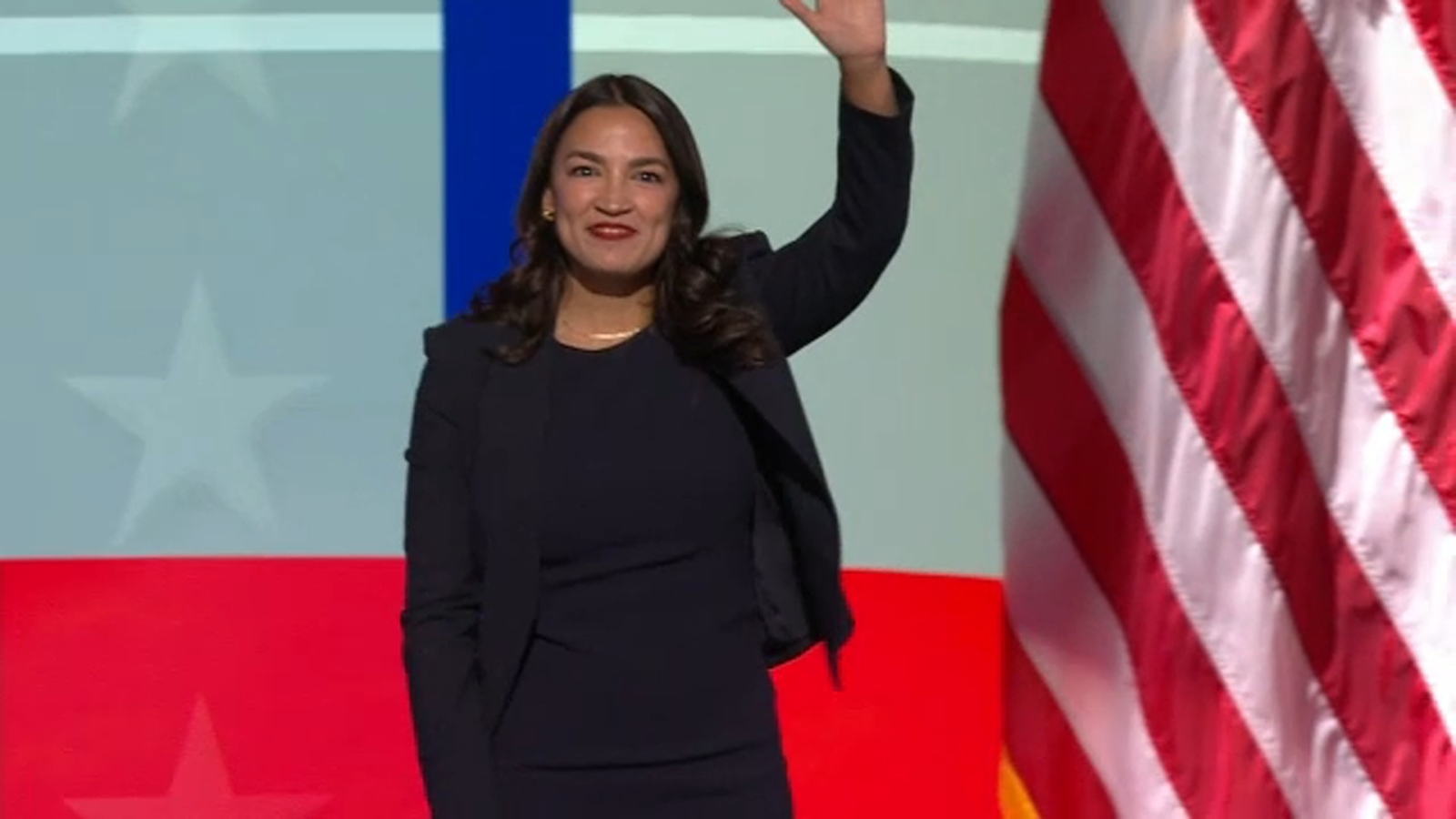Rep. Alexandria Ocasio-Cortez riles up crowd while going after Trump ...