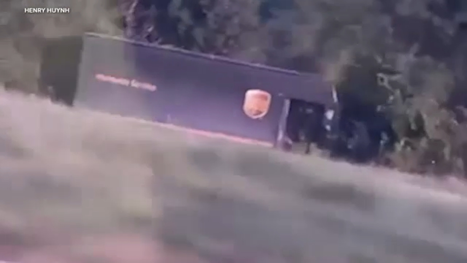 UPS driver crashes after passing out in Texas heat, video shows - ABC7 ...