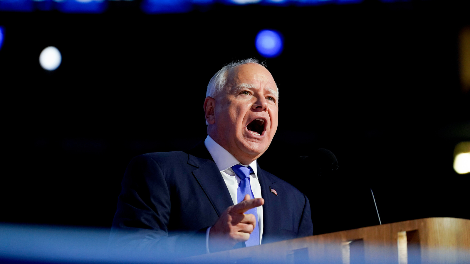 Walz says 'never underestimate' a teacher - ABC7 Chicago