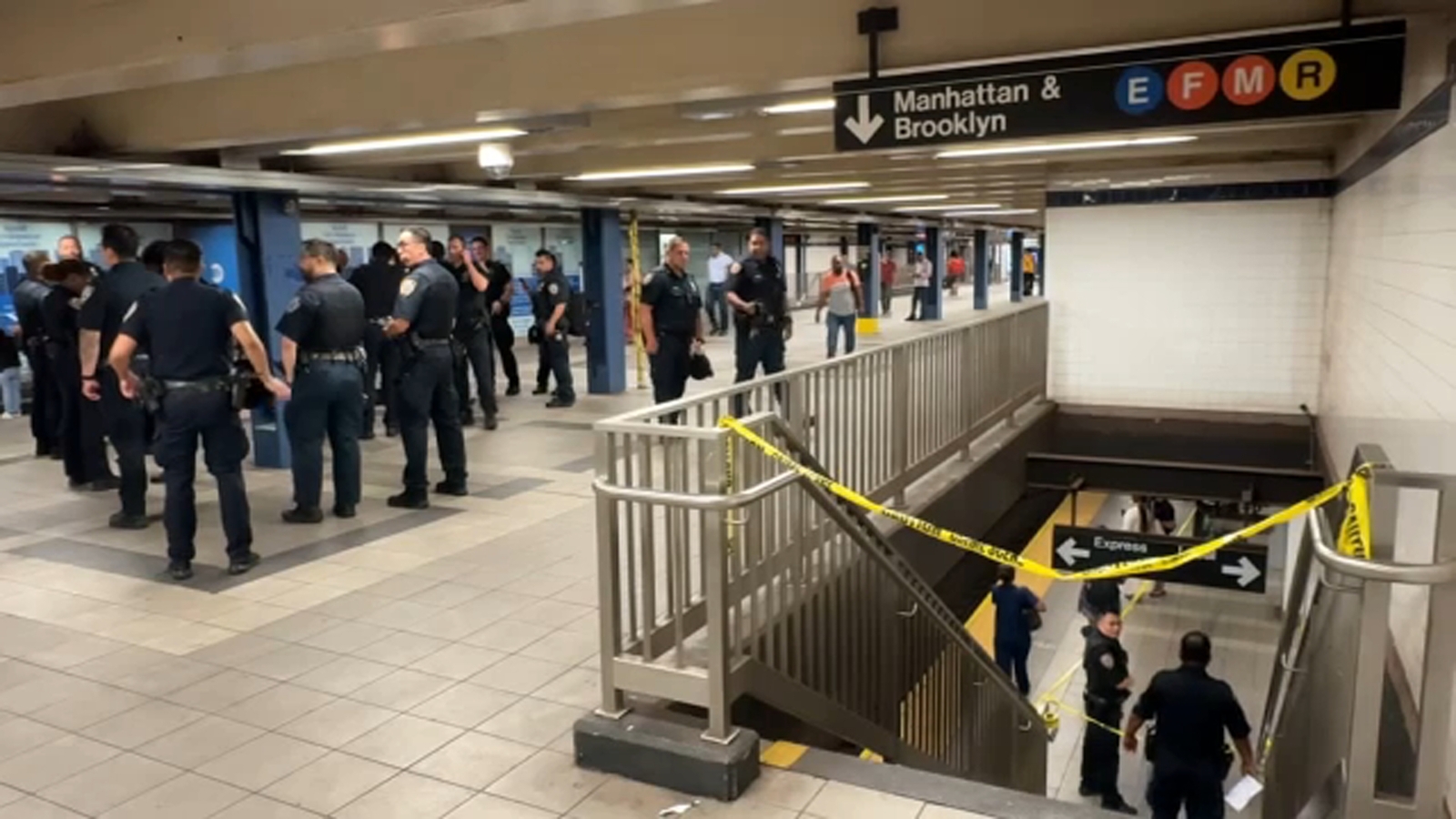 Man killed by subway after jumping on tracks following fight in Queens, no charges for other men ...