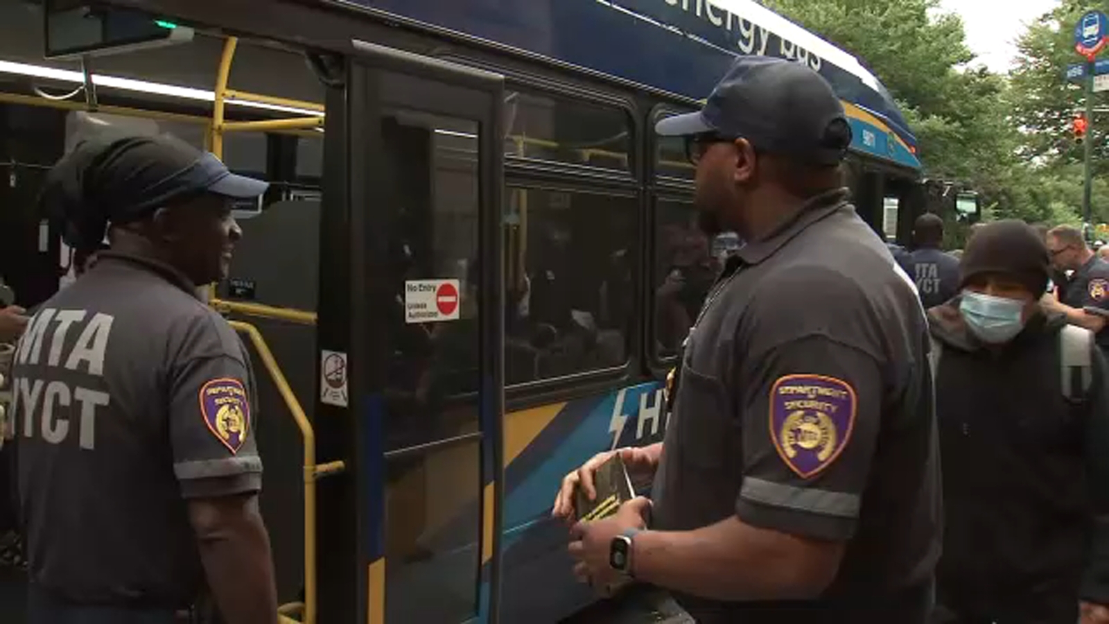 MTA bus fare crackdown: Eagle teams spotting fare evaders on MTA buses ...