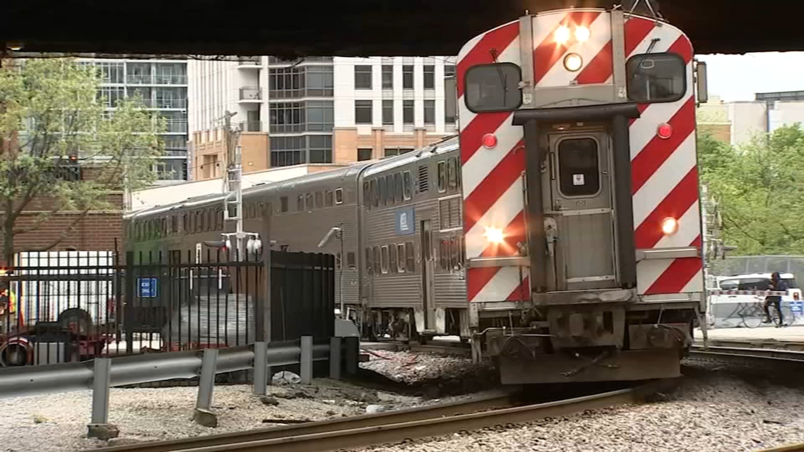 Rockford judge rules Illinois law banning concealed carry on public ...